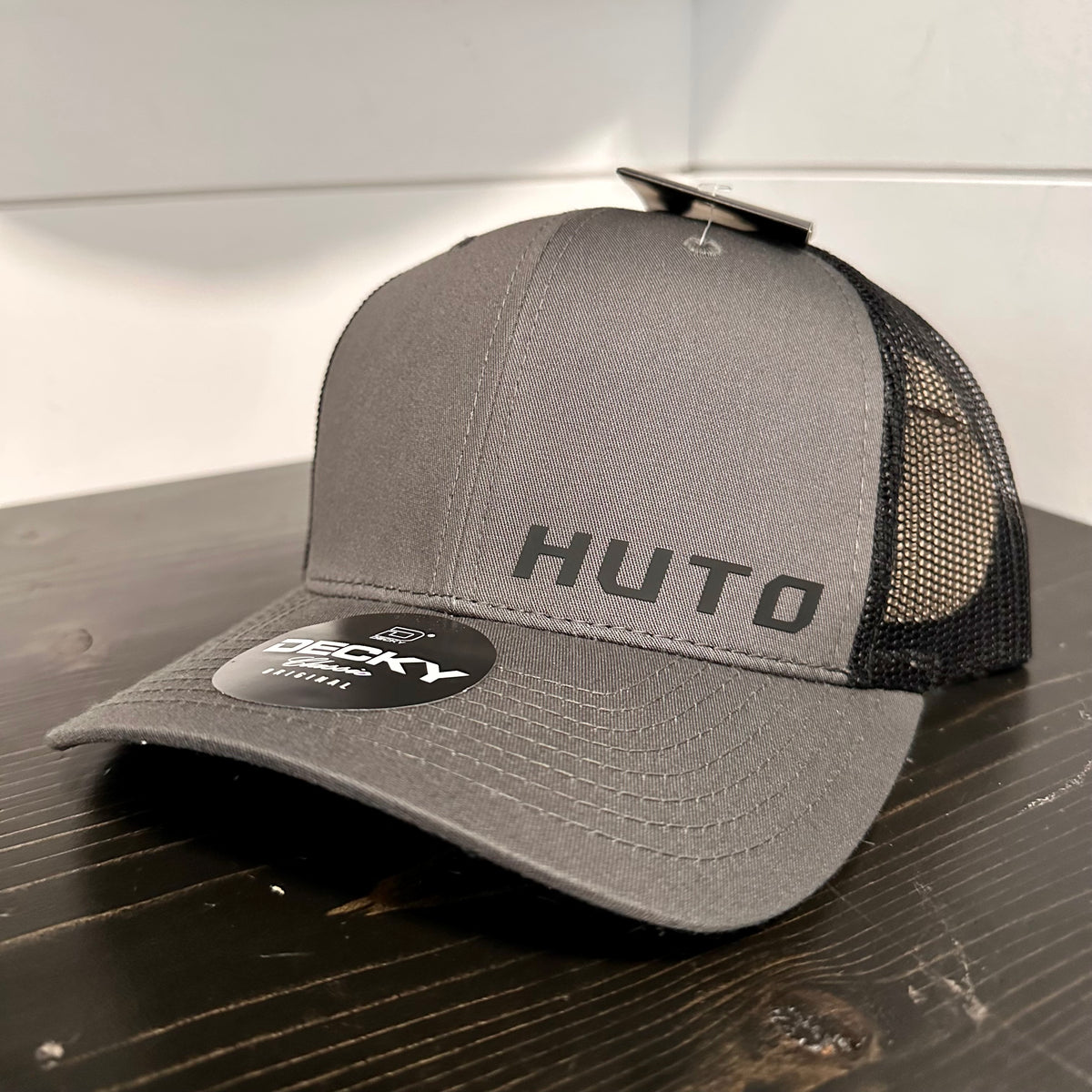 Huto Writing Logo Trucker Hat – HUTO Lifestyle Clothing & Apparel